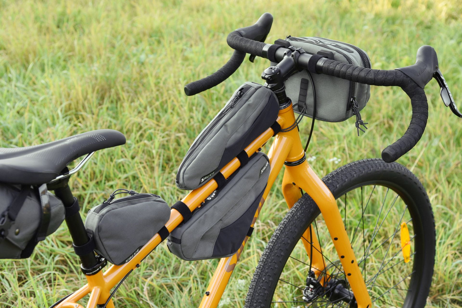 Salsa Fargo Apex 1 MTB Komplettrad 29" online kaufen