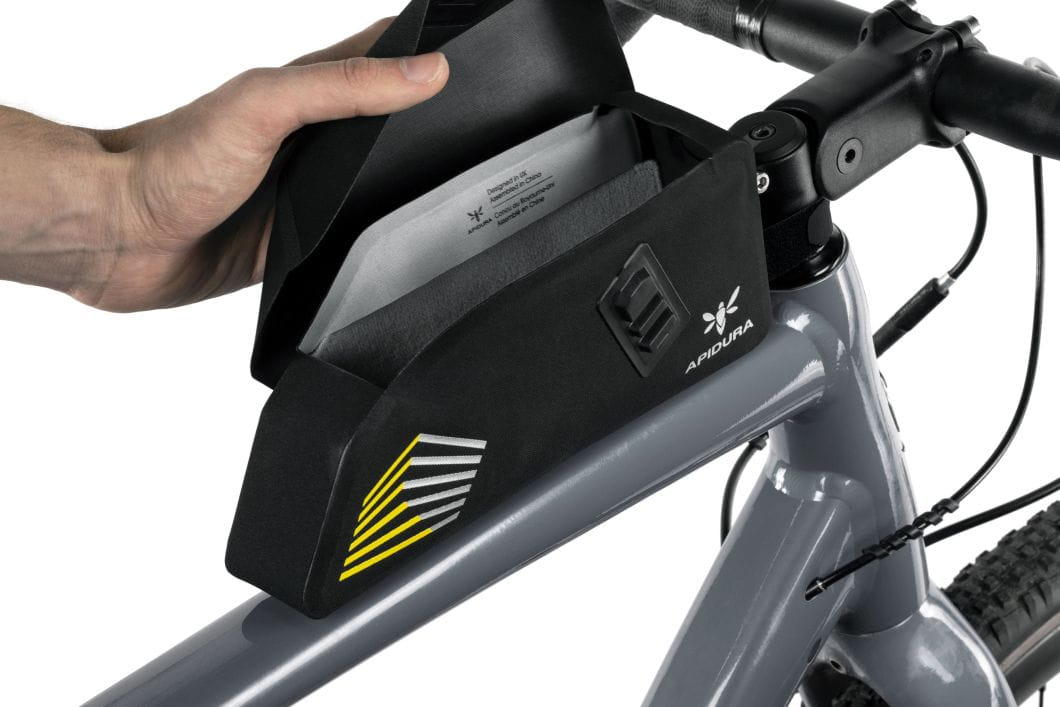 Apidura Racing Bolt-On Top Tube Pack 1L buy online